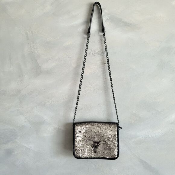 Bags | Fiorelli Silver Black Sequin Leather Crossbody With Chain Strap ...